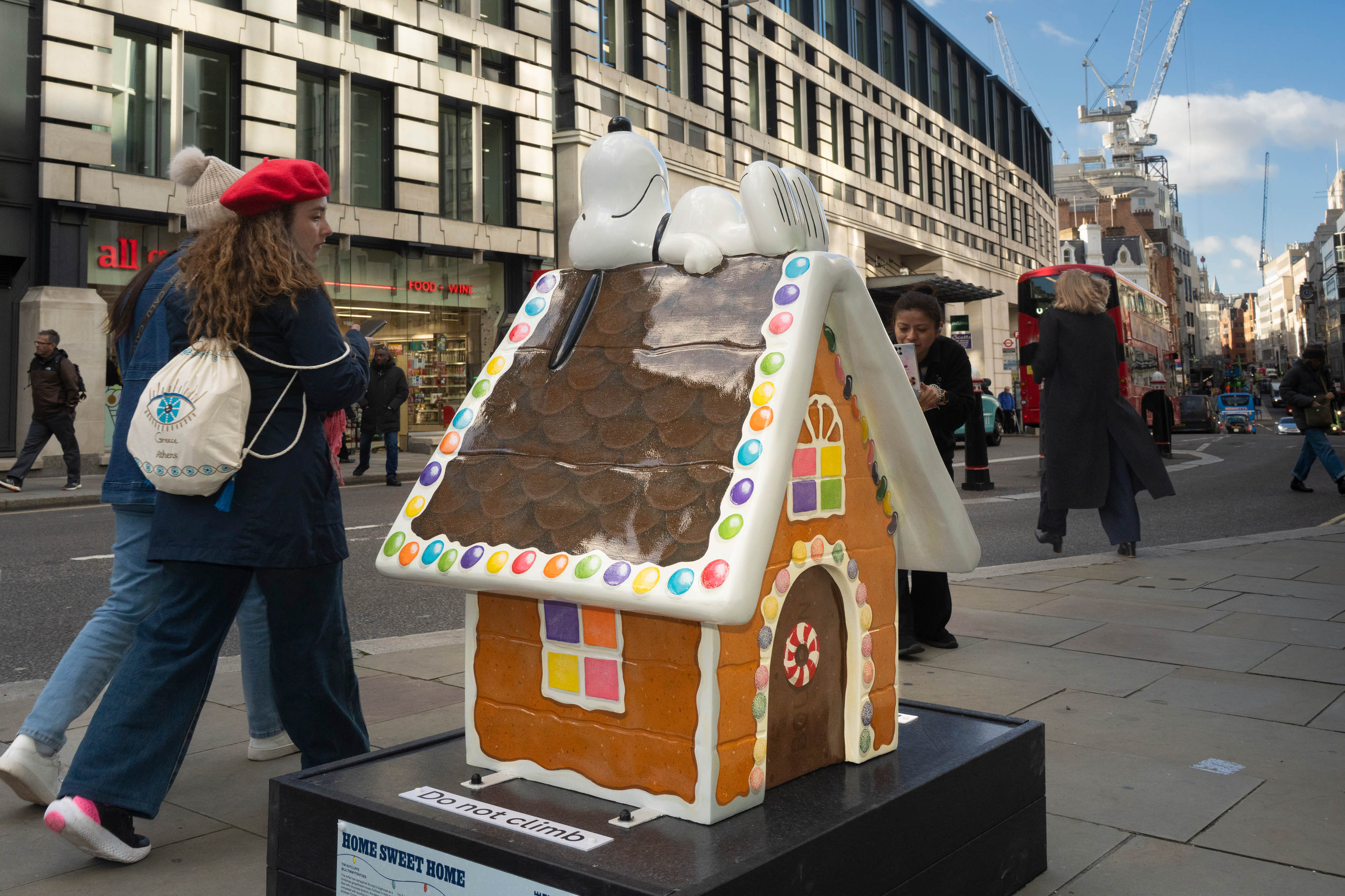 Snoopy Trail - Festive Fleet Street Quarter