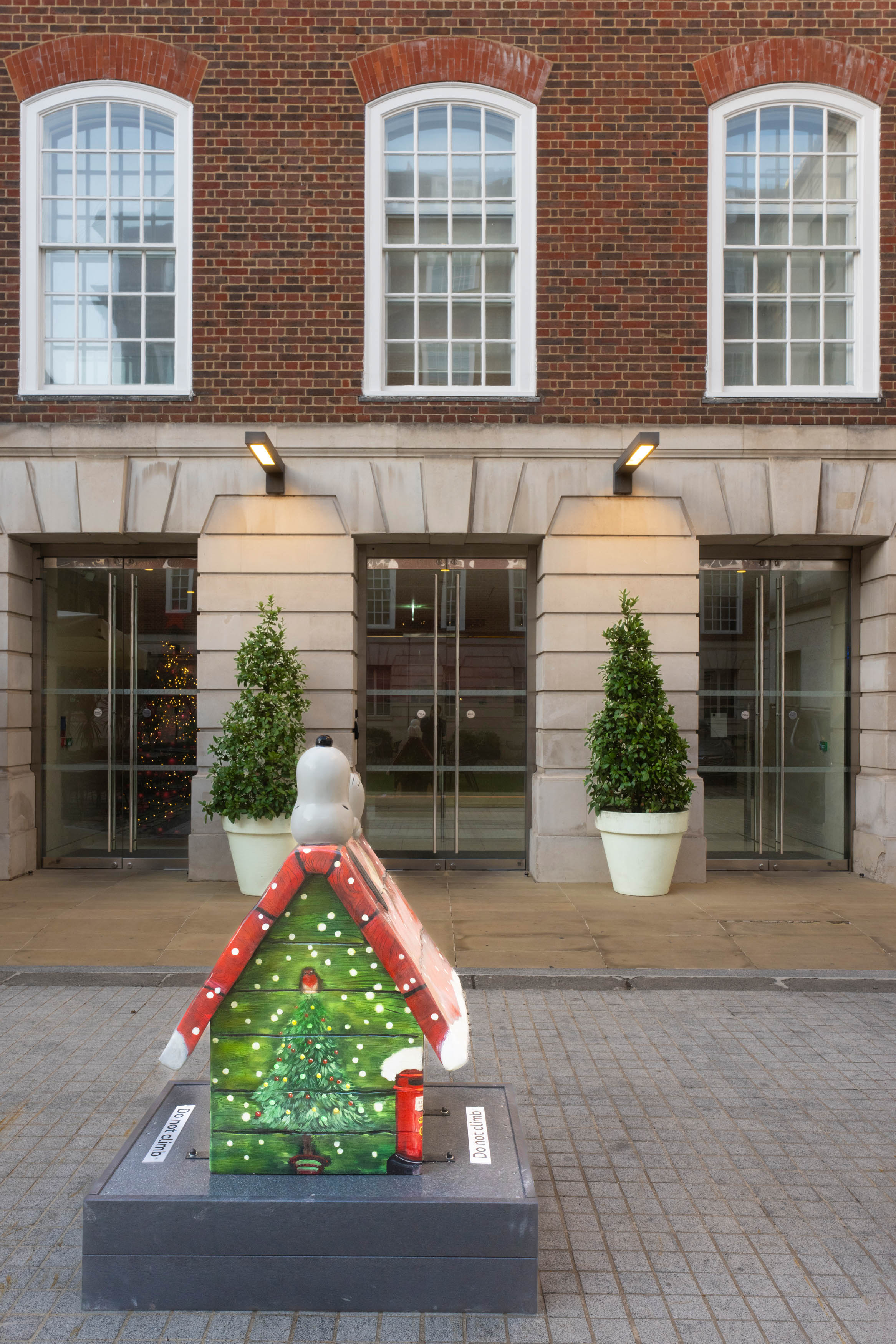 Snoopy Trail - Festive Fleet Street Quarter