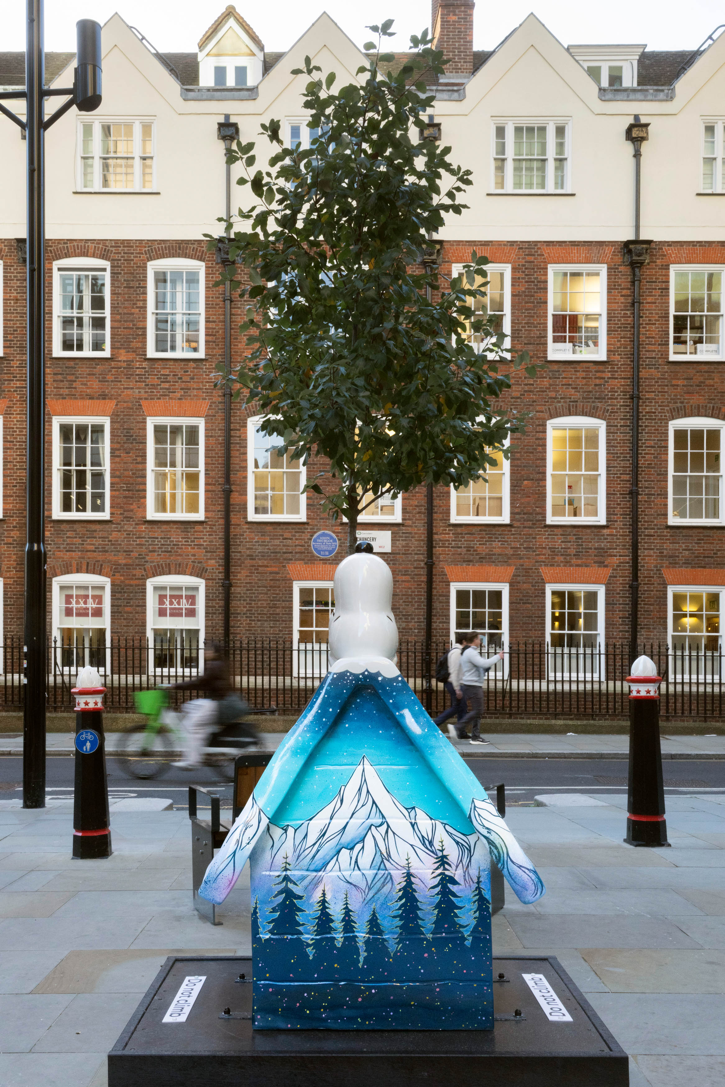Snoopy Trail - Festive Fleet Street Quarter